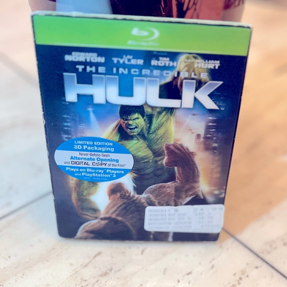 Marvel | Media | Marvel The Incredible Hulk Bluray Green And Blue ...